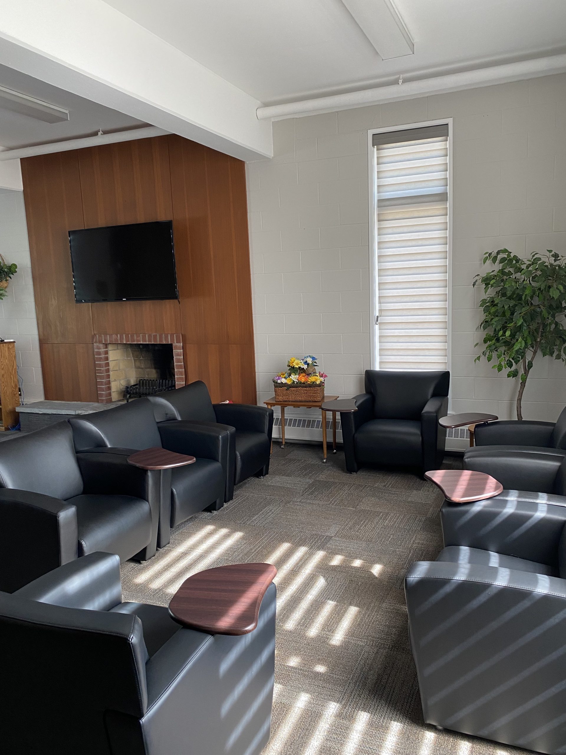 Halliday Room Refresh – Pictures! – Church of the Nativity